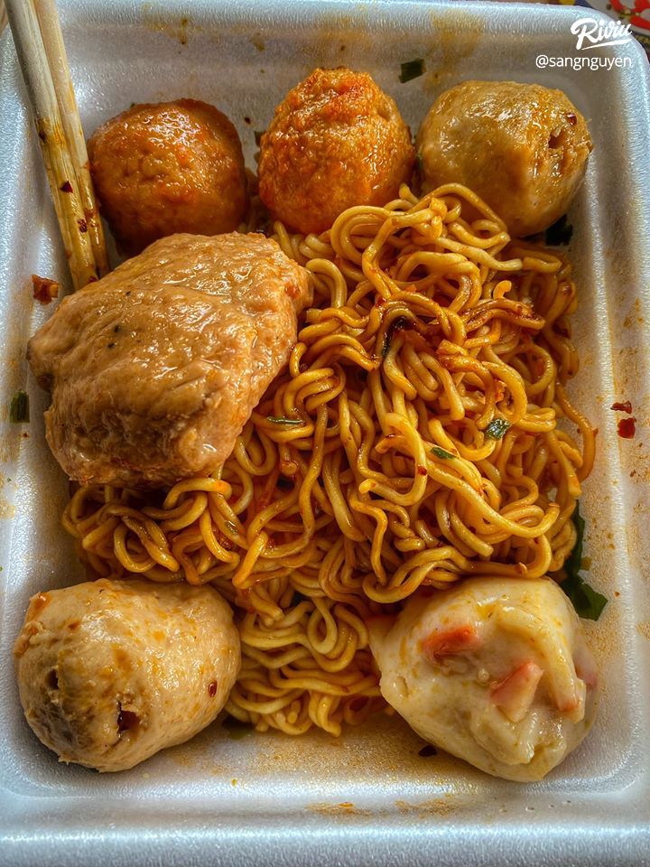 CỨU ĐÓI VỚI MÌ TRỘN SATẾ KÈM LẨU ODEN MINISTOP về MINISTOP - Hoàng Diệu ...