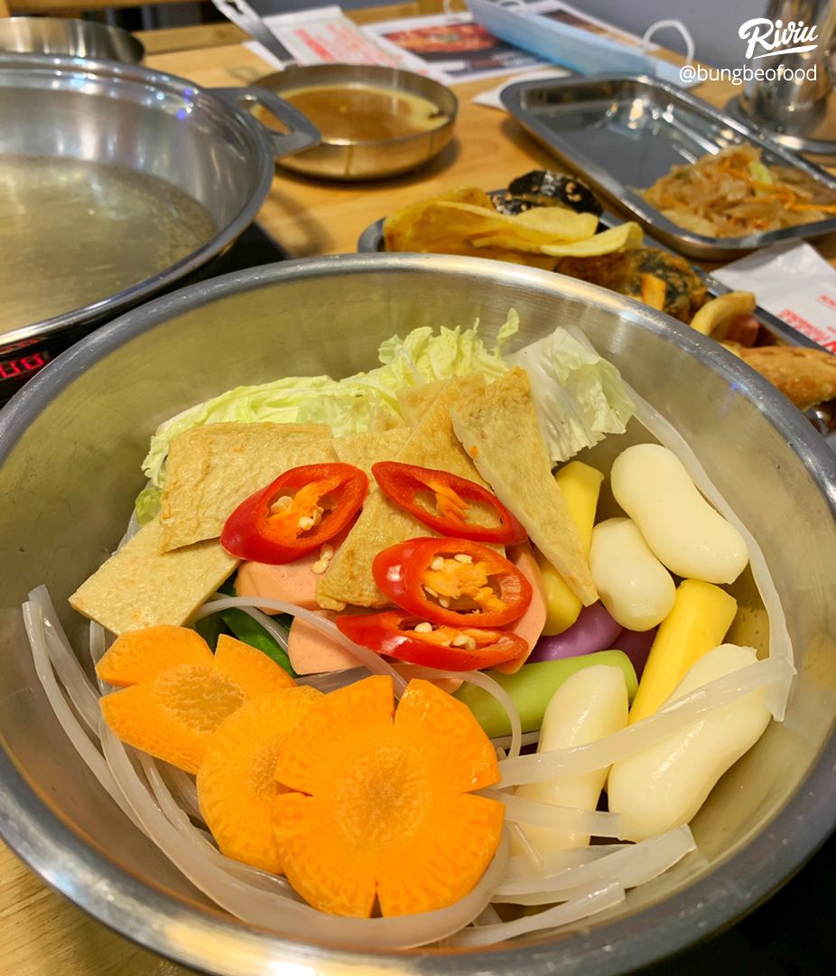BUFFET TOKBOKKI CHỈ 85K - Johnson Tteokbokki về Johnson Tokbokki - Bình ...