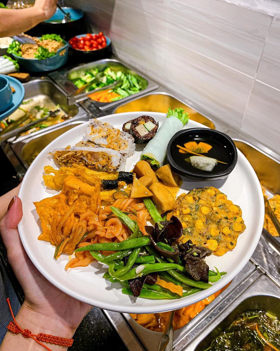 Cầm 100k ĂN "TẸT GA" ĐẾN 60 MÓN những hàng BUFFET CHAY ngon rẻ nhất Hà ...