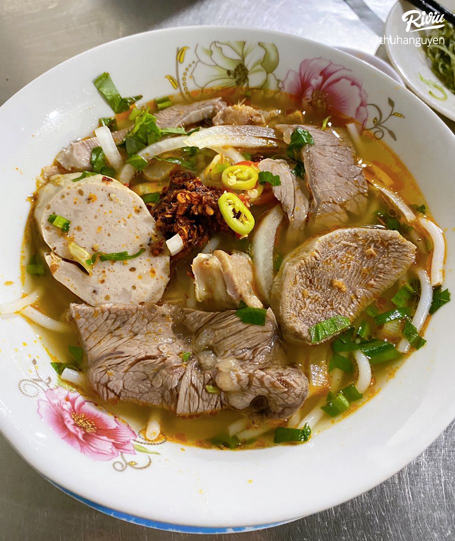 BÚN BÒ LƯỠI ĐỘC LẠ | riviu.vn
