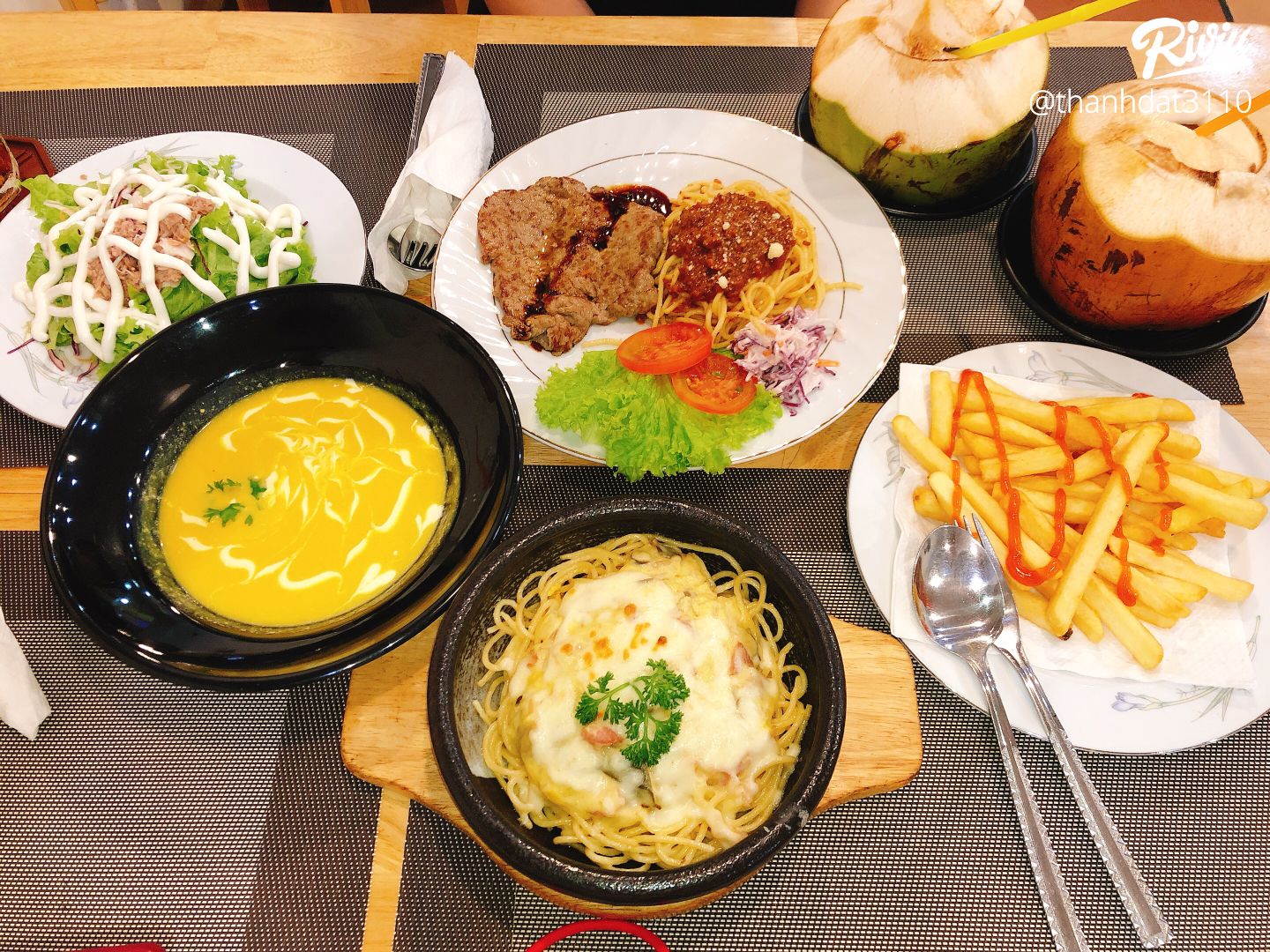 GUM FASTFOOD 245/6 Nguyễn Trãi, Phường Nguyễn Cư Trinh, Quận 1, Hồ Chí ...