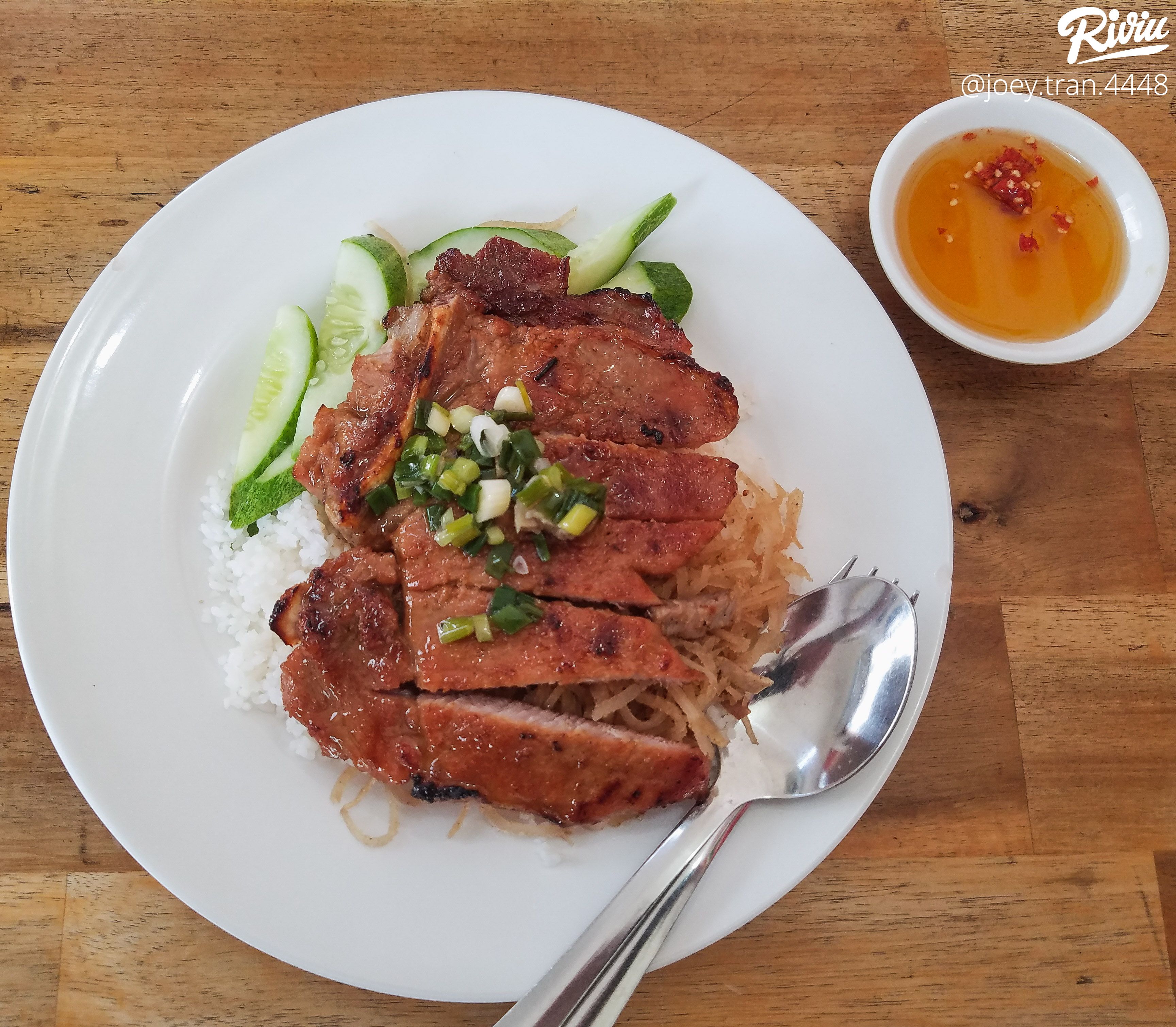 Cơm tấm Tú mập Q10 | riviu.vn