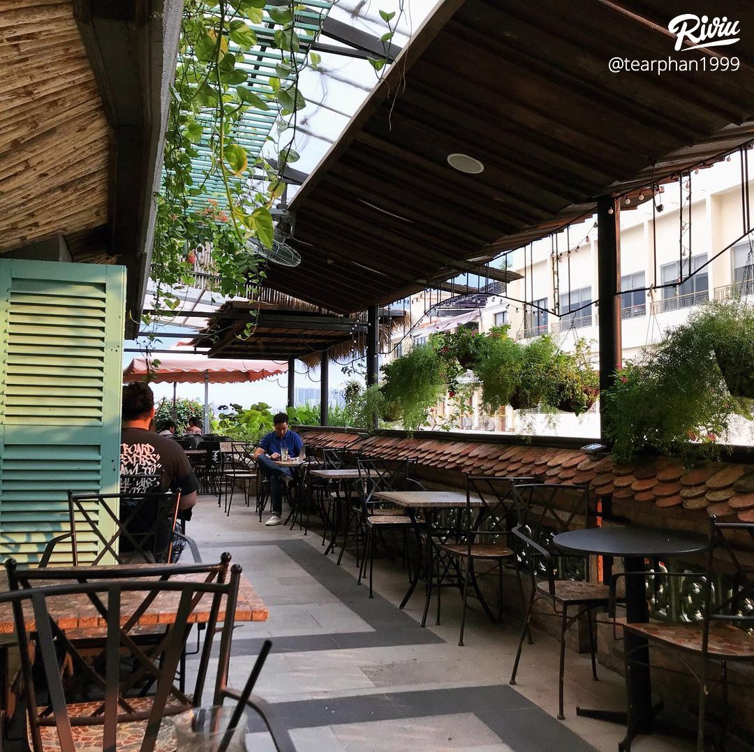 Cafe Cô Ba Sài Gòn Rooftop Lầu 5, 2-4-6 Đồng Khởi, P. Bến Nghé, Q.1 ...