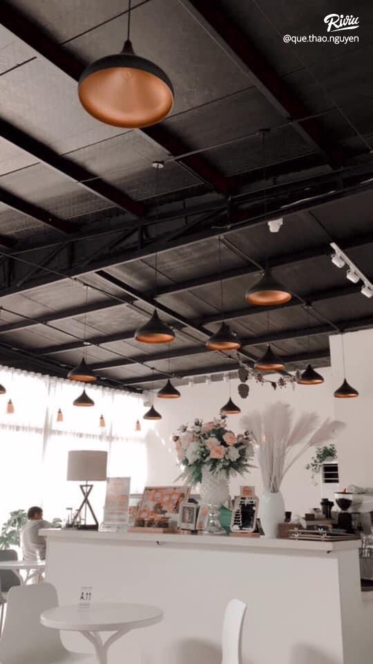 Stranger Coffee 36A Trần Phú | riviu.vn