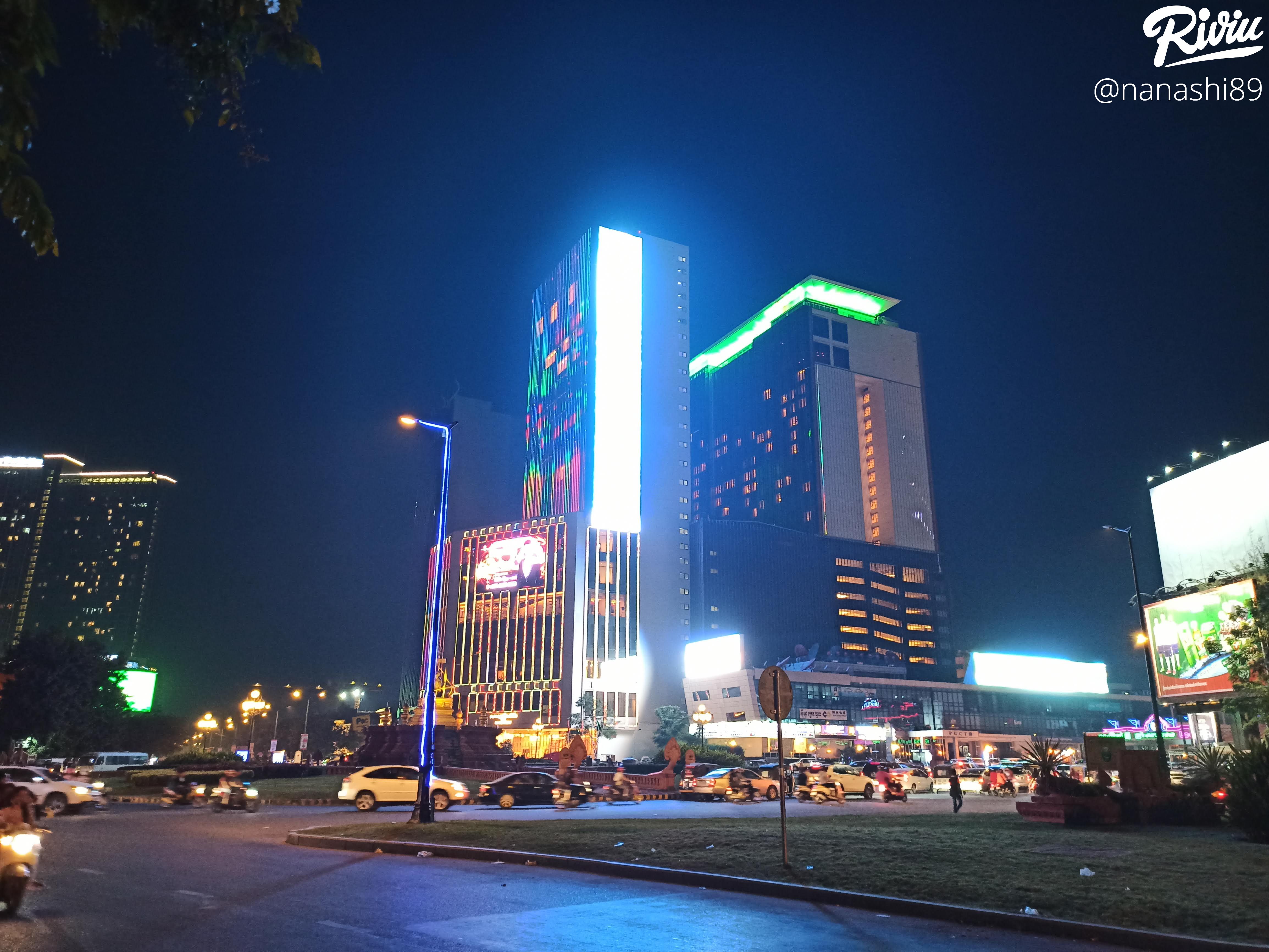 Nagaworld Integrated & Resort Samdech Hun Sen St, Phnom Penh, Campuchia ...