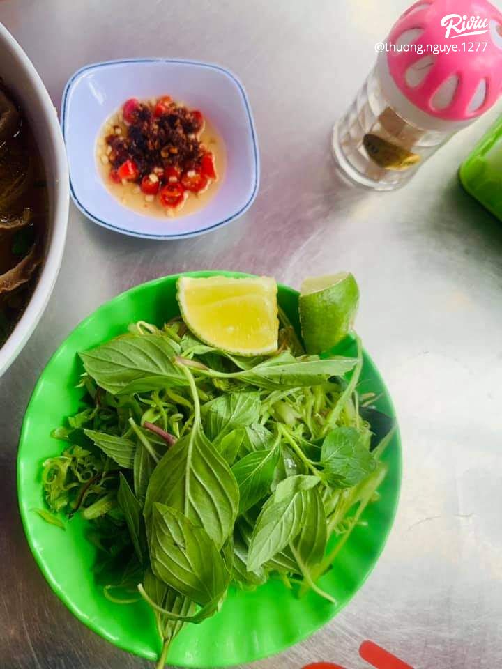 bún bò Chả cua 330 Vĩnh Khánh, Phường 10, Quận 4, Thành phố Hồ Chí Minh ...