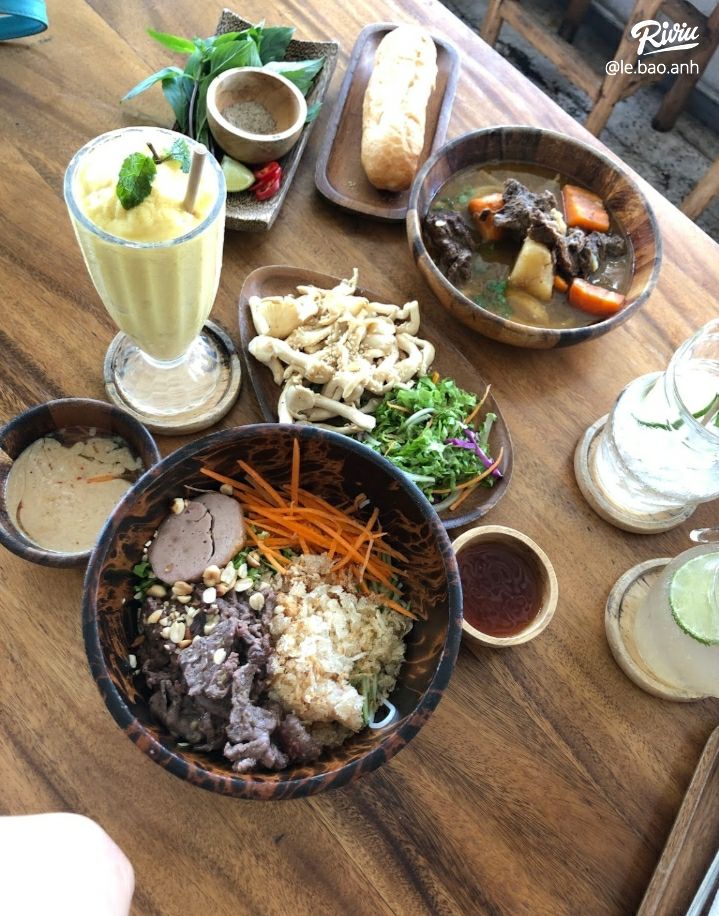 Vo Roof Garden về Võ Roof Garden - Nhà Hàng Việt | riviu.vn