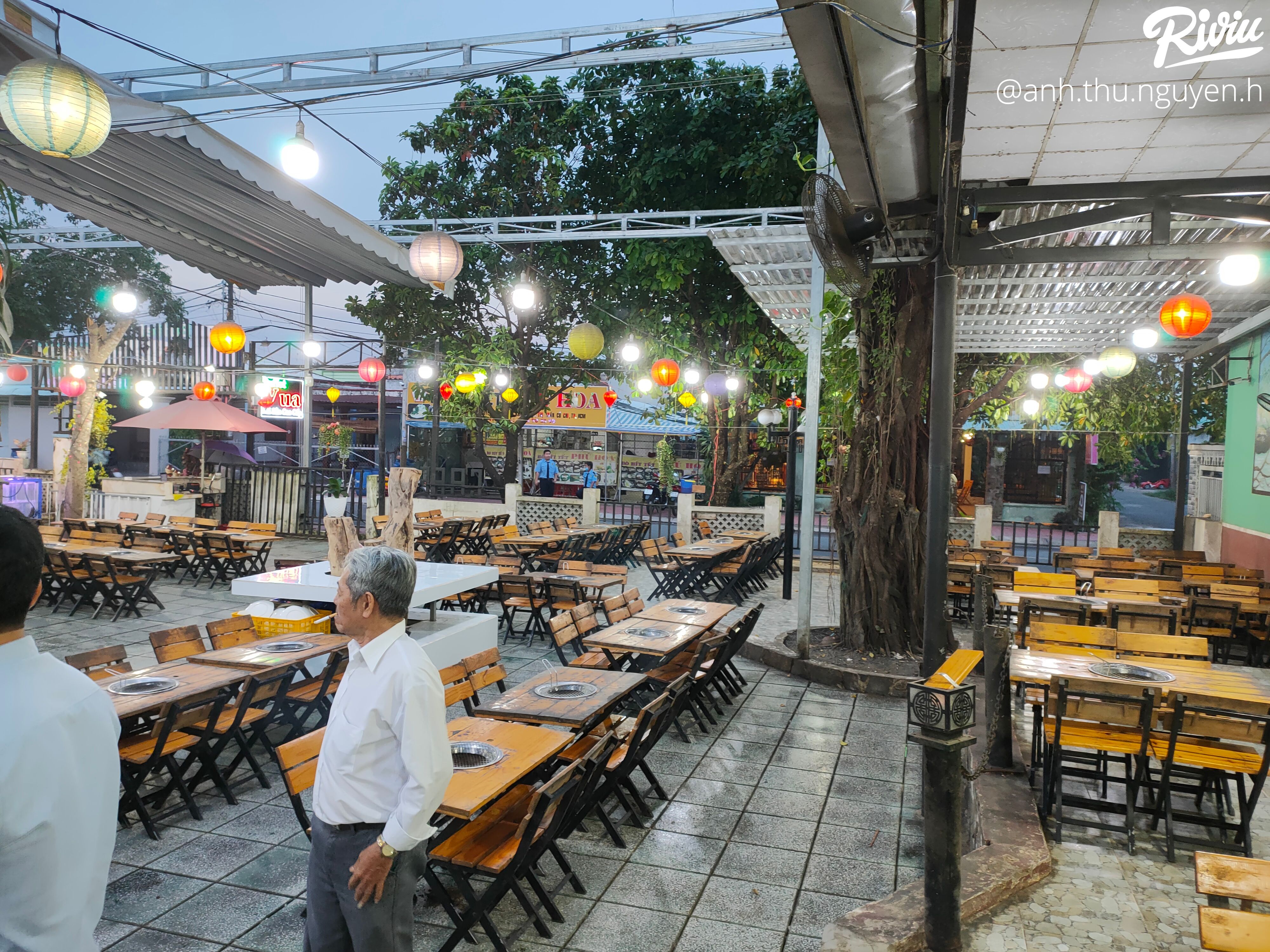 Buffet Vua Số 9 Nguyễn Đình Huân, KP1, Thị Trấn Củ Chi, TP HCM | riviu.vn