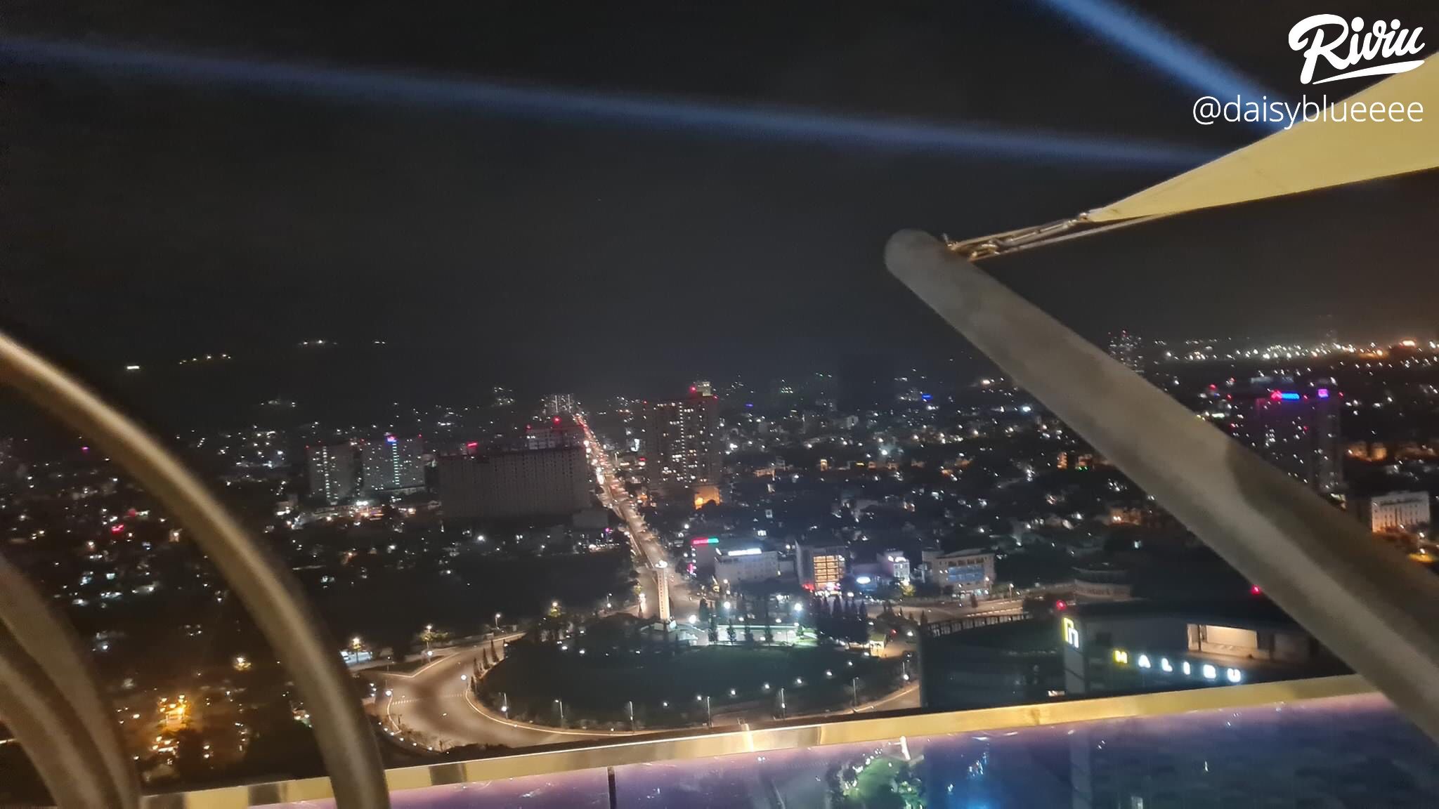 OASKY RESTAURANT & LOUNGE. Số 2 đường Lê Hồng Phong, phường Thắng Tam ...