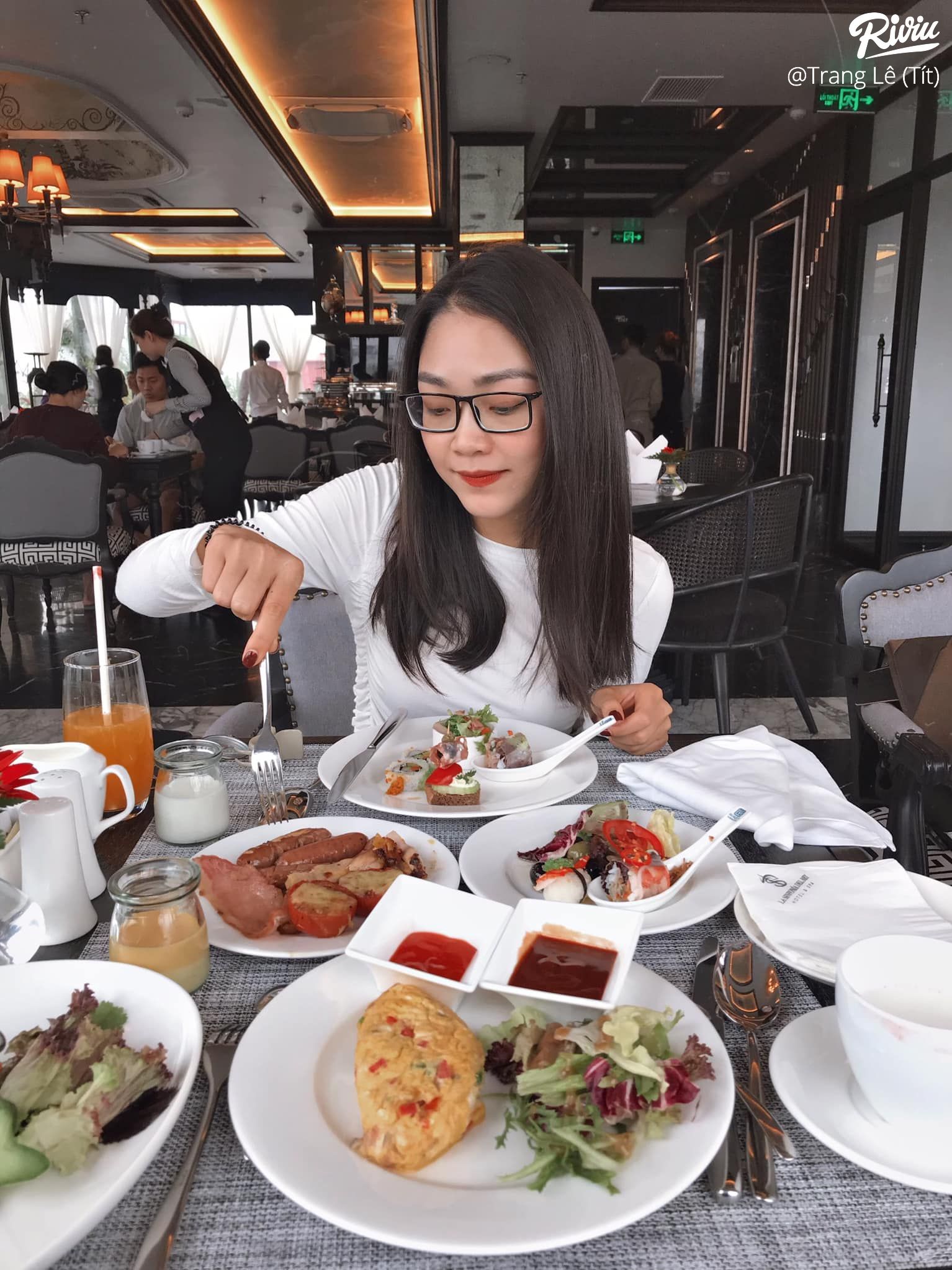[GÓC KHEN] về The Rhythms Restaurant | riviu.vn